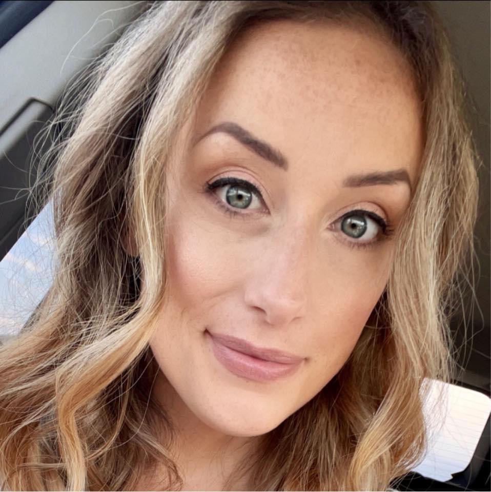 Melissa Loofs Instagram Twitter And Facebook On Idcrawl
