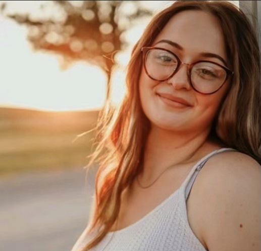 Emily Hiles's Instagram, Twitter & Facebook on IDCrawl