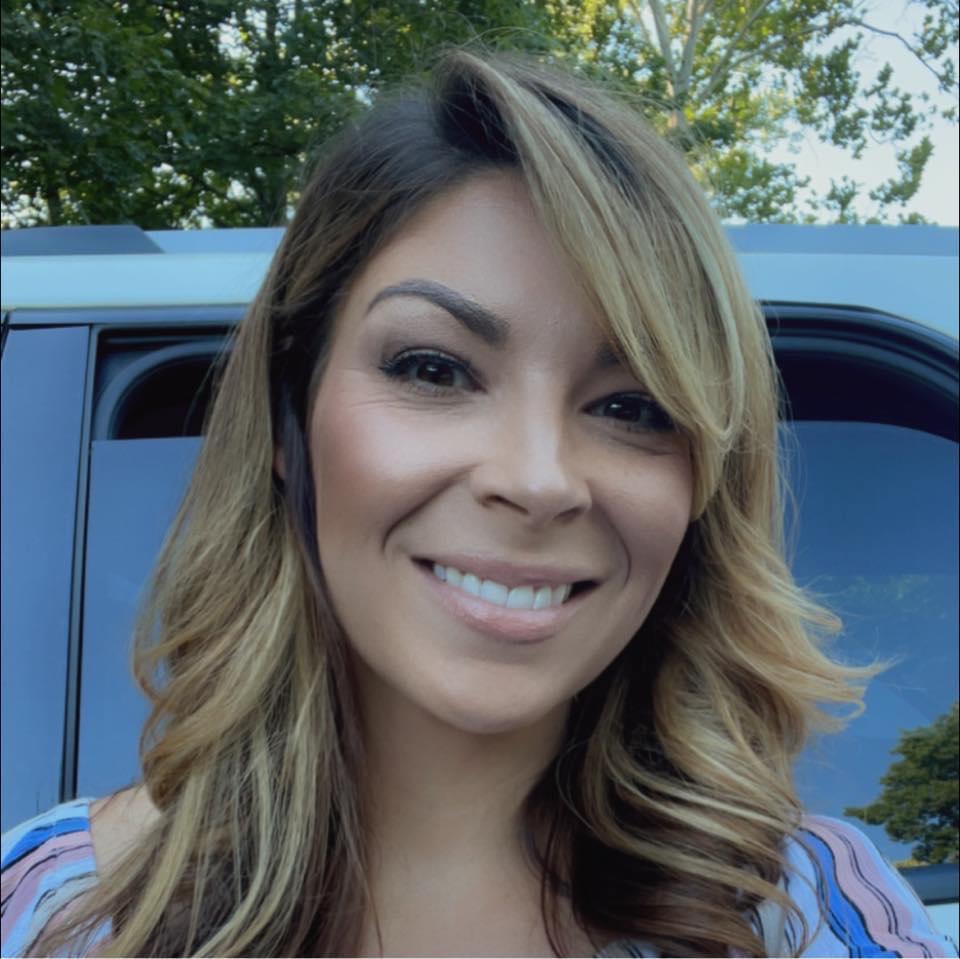 Lisa Vargo's Instagram, Twitter & Facebook on IDCrawl