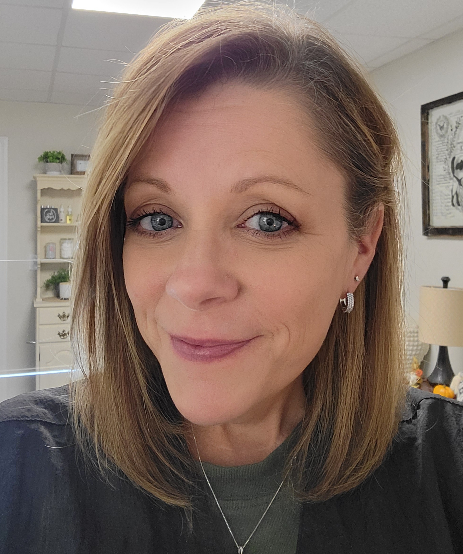 Amanda Binder's Instagram, Twitter & Facebook on IDCrawl